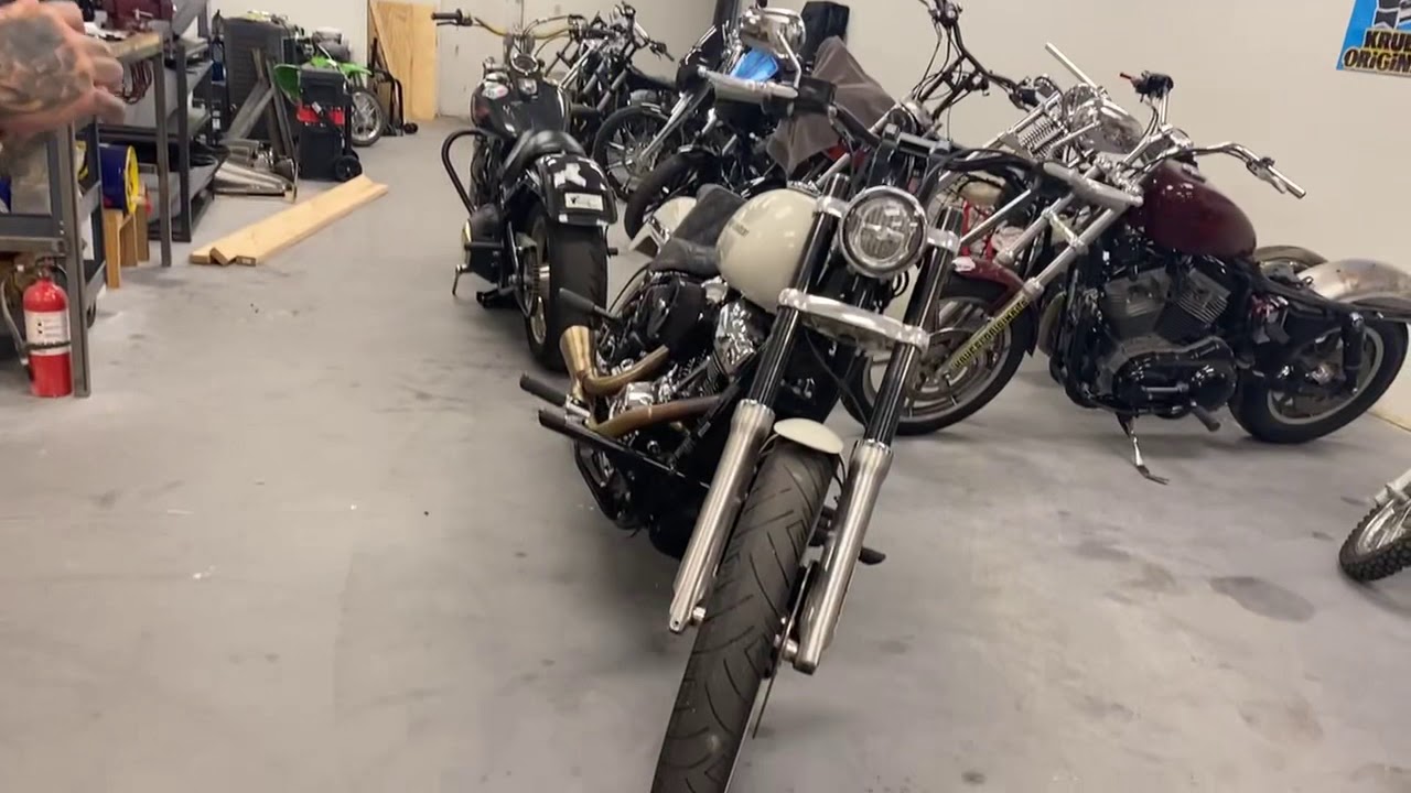 Day 3 with the M8 softail - YouTube