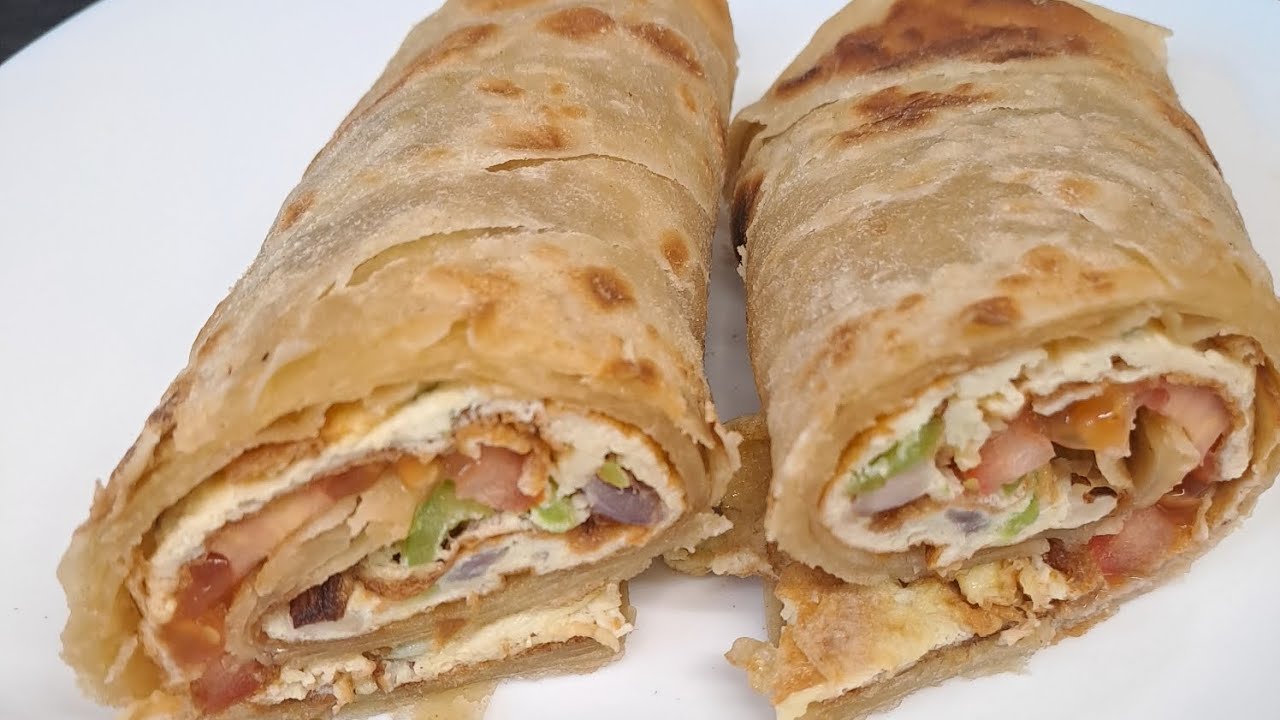 MY DELICIOUS UGANDAN ROLEX( chapati and egg combo) ... - YouTube