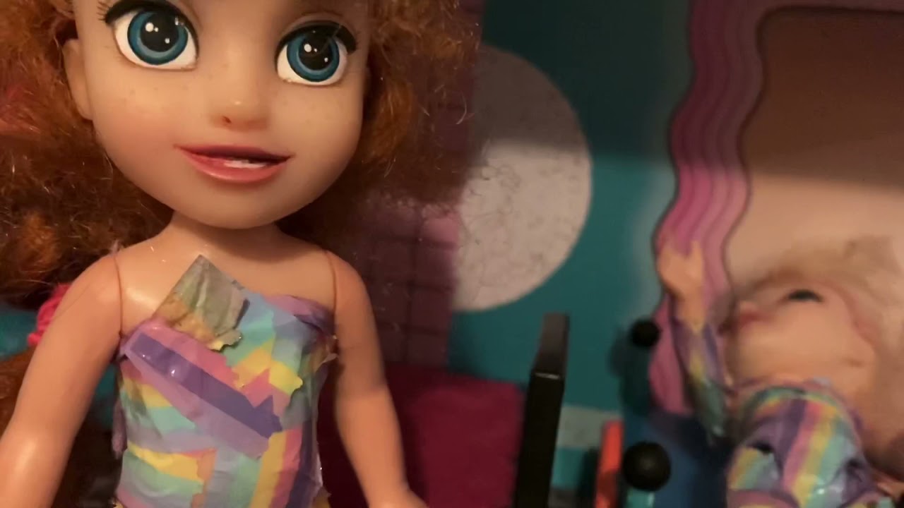 Santa visits Elsa and Anna at Christmas - YouTube