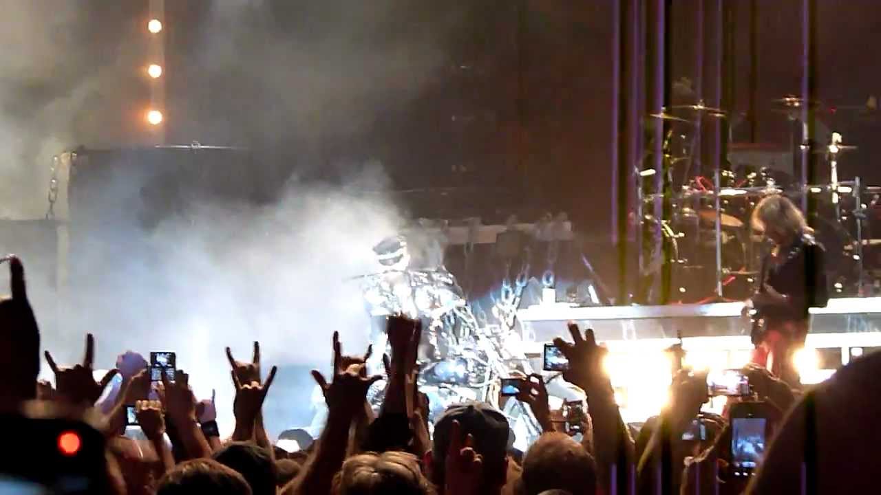 Judas Priest Live in Seattle WA ..opening of Hell Bent for Leather ...