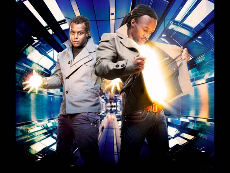 Madcon - Glow [HD] - YouTube