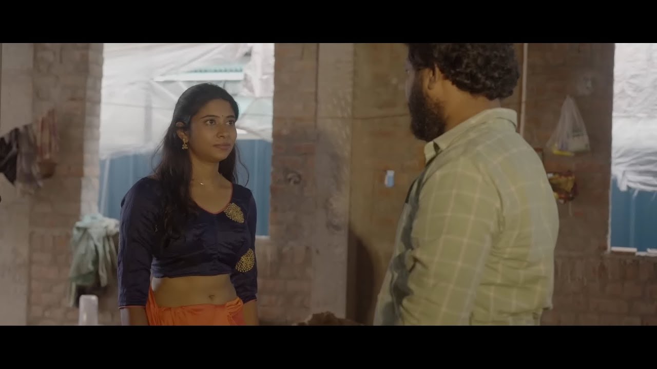 Actress Tharini Removing Her Saree & Sexy Shows Her Blouse Boob View Body Navel Hole Show - YouTube