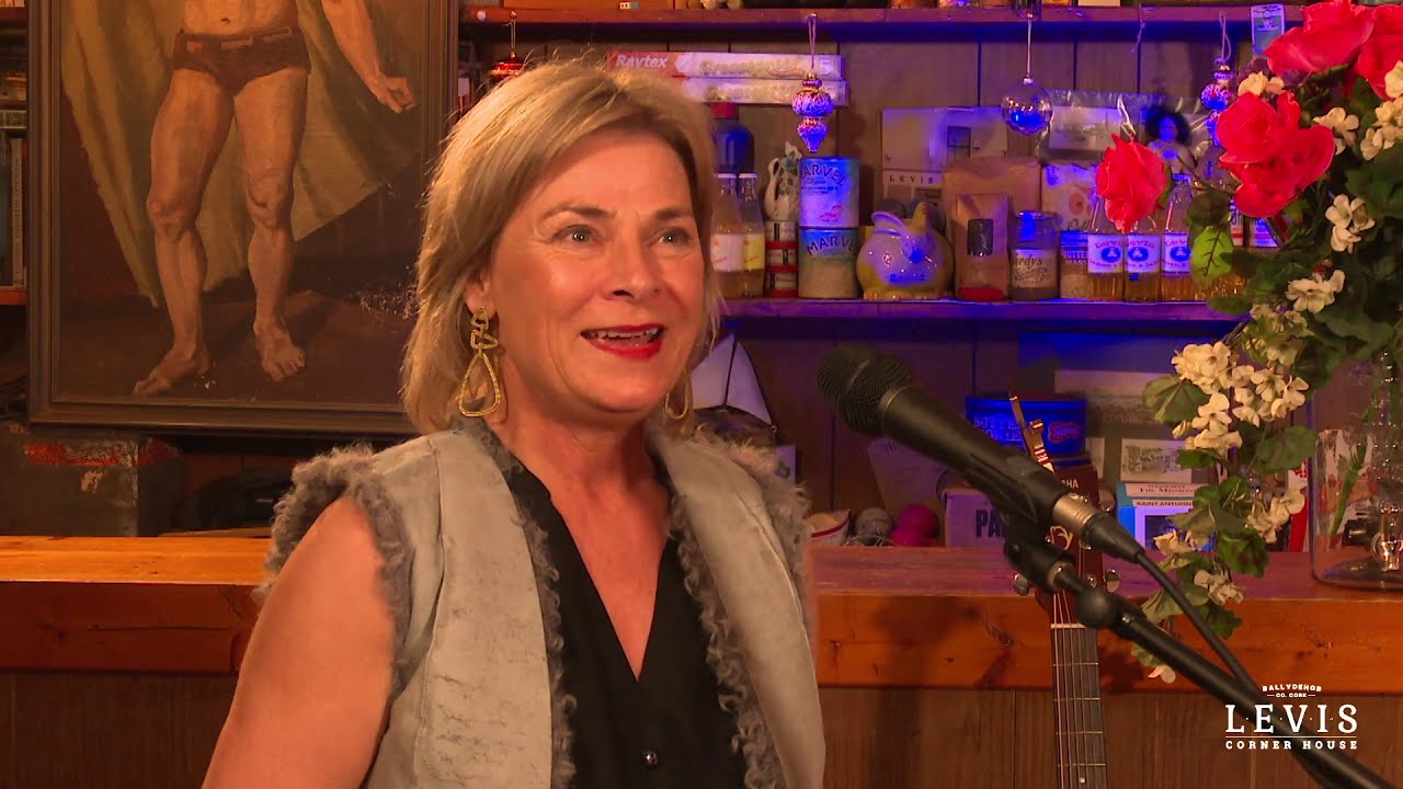 Alive In The Cracks - Camilla Griehsel & Niwel Tsumbu - Levis Corner House - YouTube