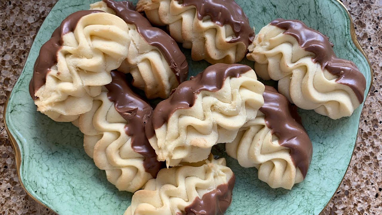 Gluten free Dutch shortcake biscuits - YouTube