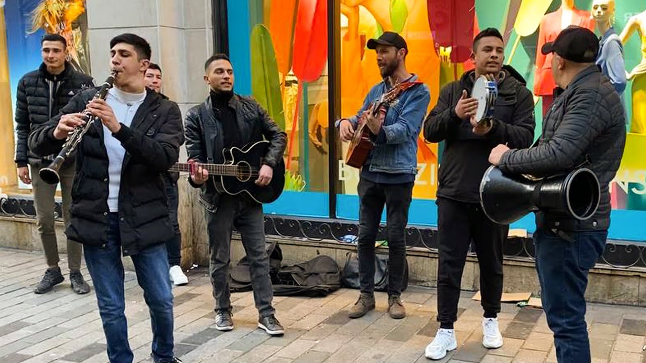 Turkish Music in Istanbul 🎸 Try Not to Dance! - YouTube