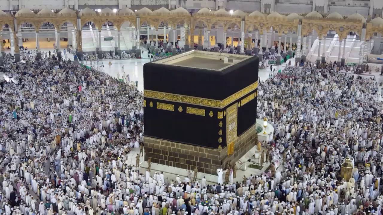 أذان الفجر من المسجد الحرام ٢ محرم ١٤٣٨ للشيخ أحمد نحاس Youtube