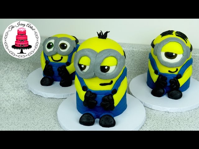 Minion Superman Cake