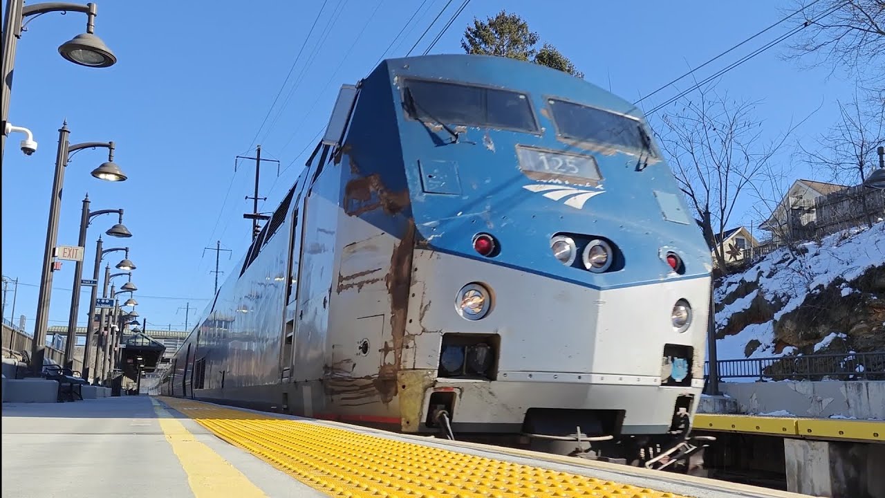 Ground view of Amtrak 125 speeding through the station! - YouTube