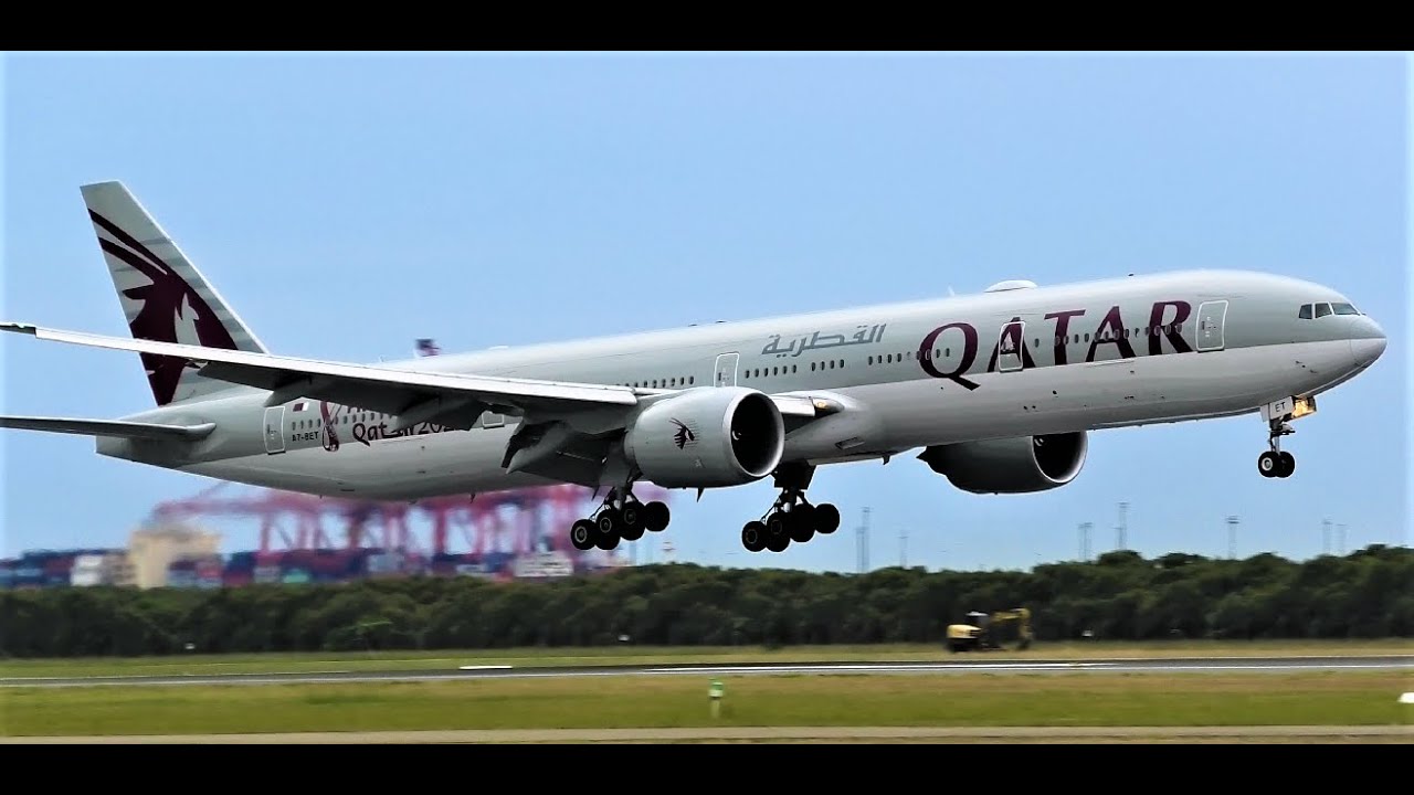 Brisbane Airport Planespotting | 777, A350, A330, A321 NEO - YouTube
