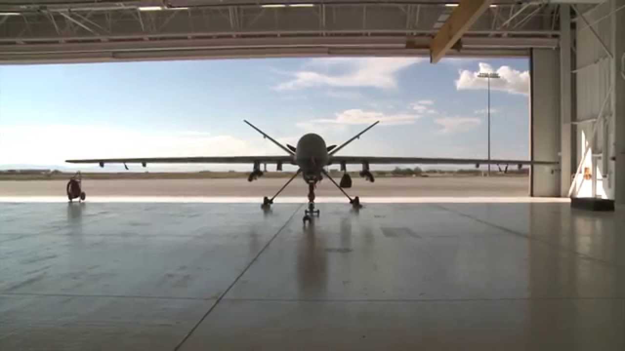 MQ-9 Reaper Drone Maintenance (HD) - YouTube