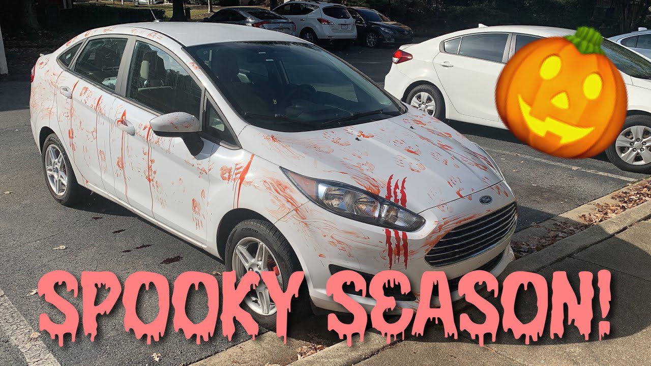 PUTTING FAKE BLOOD 🩸 ON MY CAR FOR 2022 HALLOWEEN - YouTube