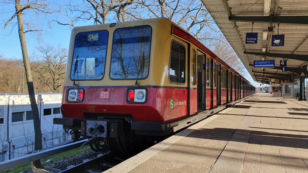 S-Bahn Berlin | Einfahrt BR485 als S46 in Grünau - YouTube