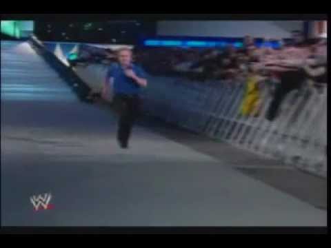 WWE Referee Epic Slo-Motion Running! - YouTube