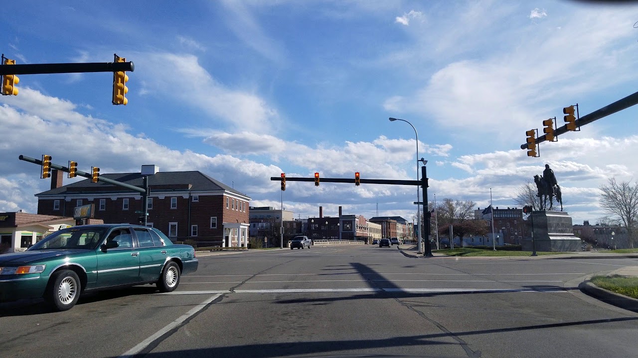 Cruising Monroe Street Monroe,Michigan - YouTube