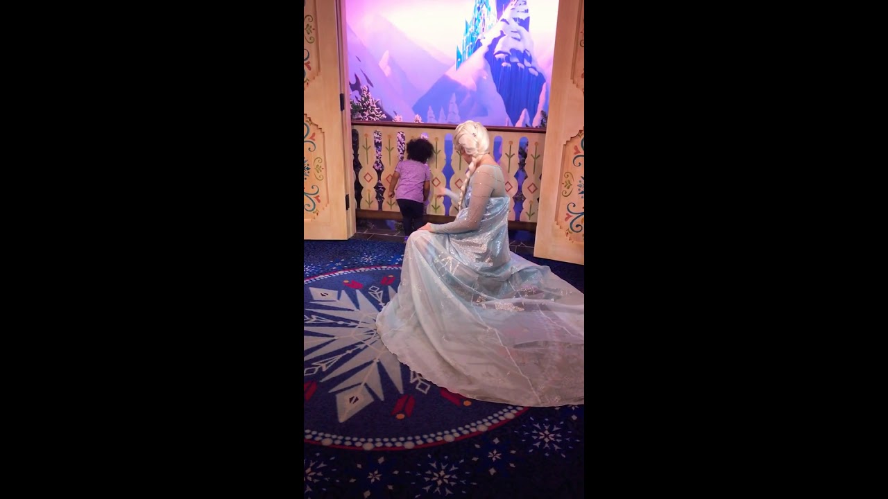 Meeting Elsa at Epcot - Frozen Fanatic - YouTube