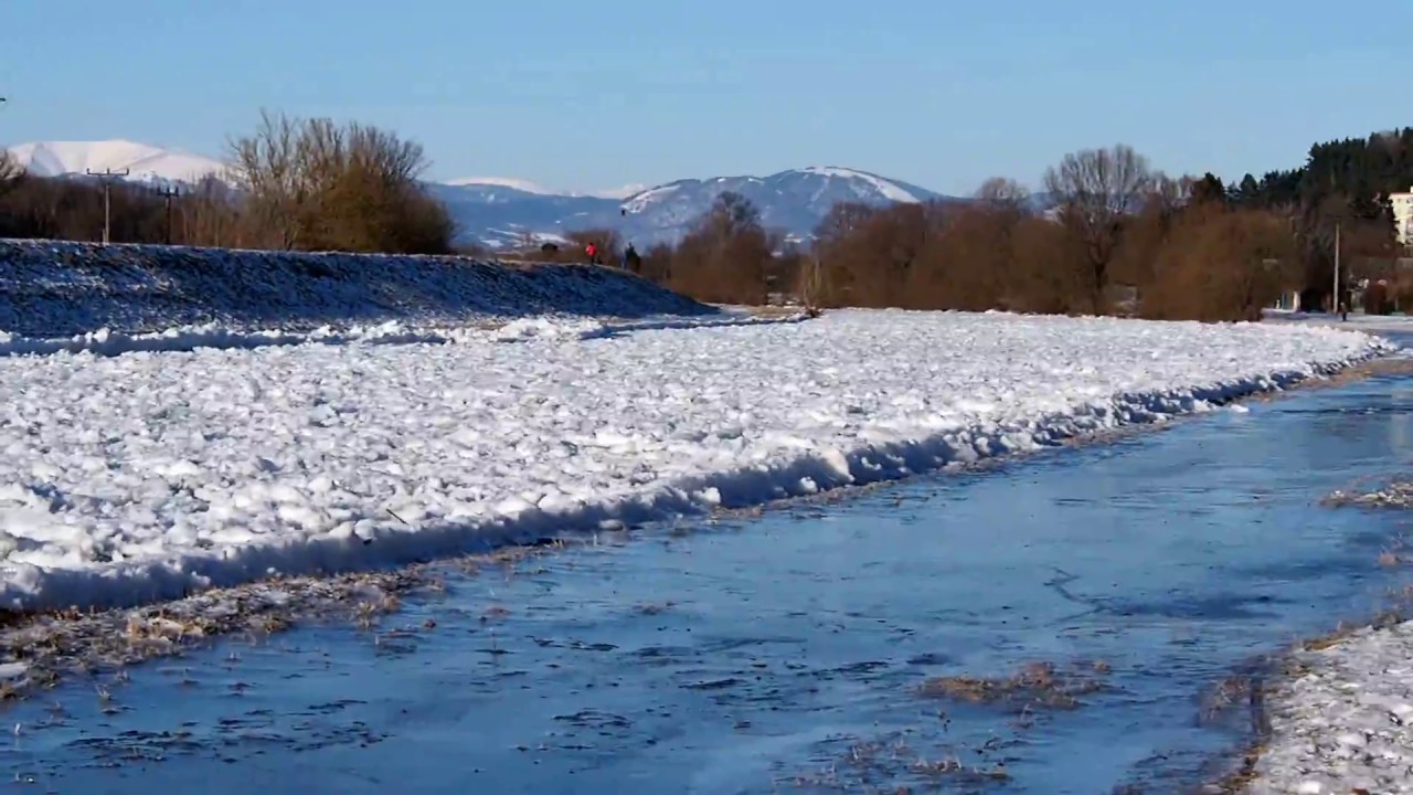 Rieka Hron/Hron River, Zvolen, Slovakia, temperature - 20 °C - YouTube