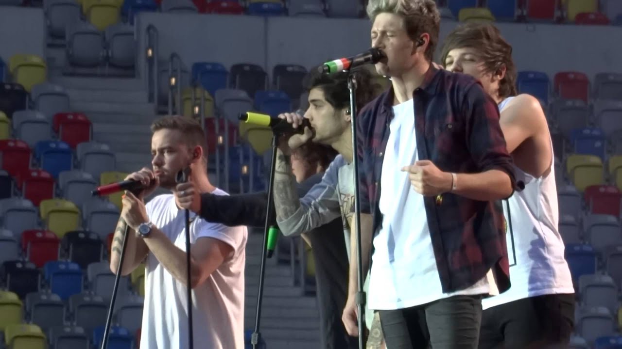 One Direction - Through The Dark - 02/07/2014 Düsseldorf - WWA Tour ...