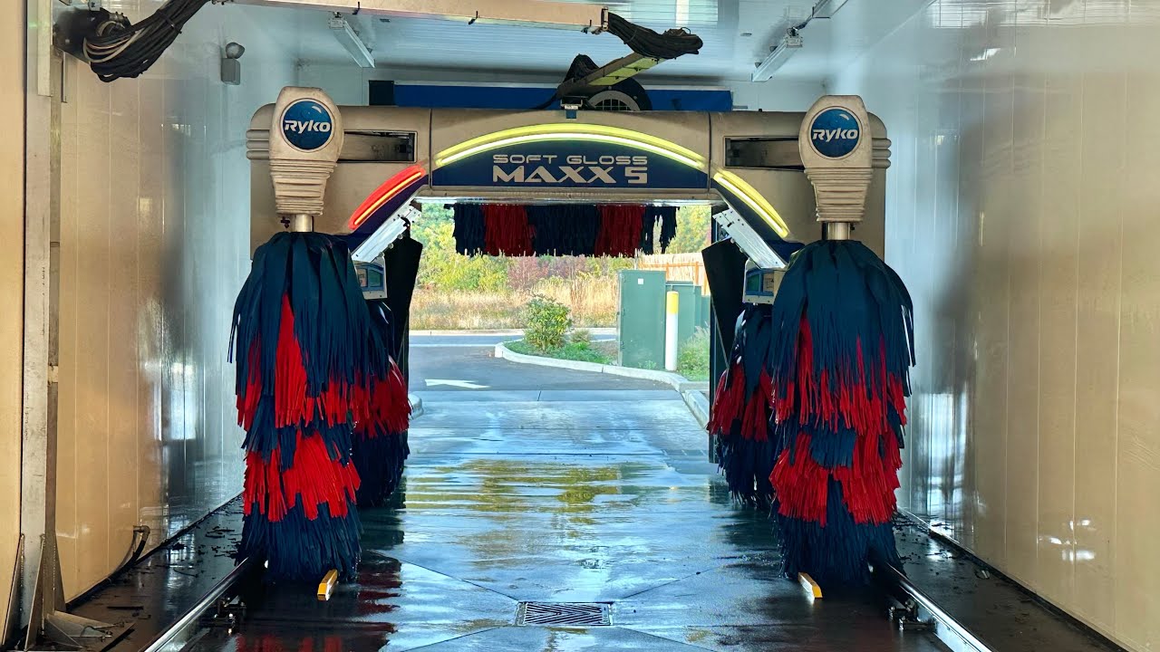 First car wash video in Washington) newer Ryko soft gloss maxx 5 at ...