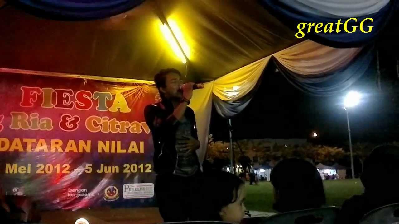 Qua Anwary - Takku Sangka Takku Duga (live @ Nilai) - YouTube