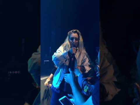 Shura @ MacEwan Hall, Calgary 7th October 2016 - Touch