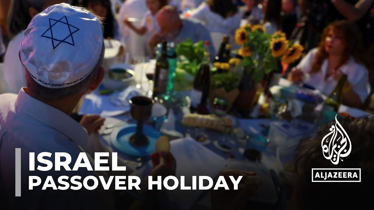 Relatives of Israeli captives are marking Passover in Tel Aviv 'Hostage ...