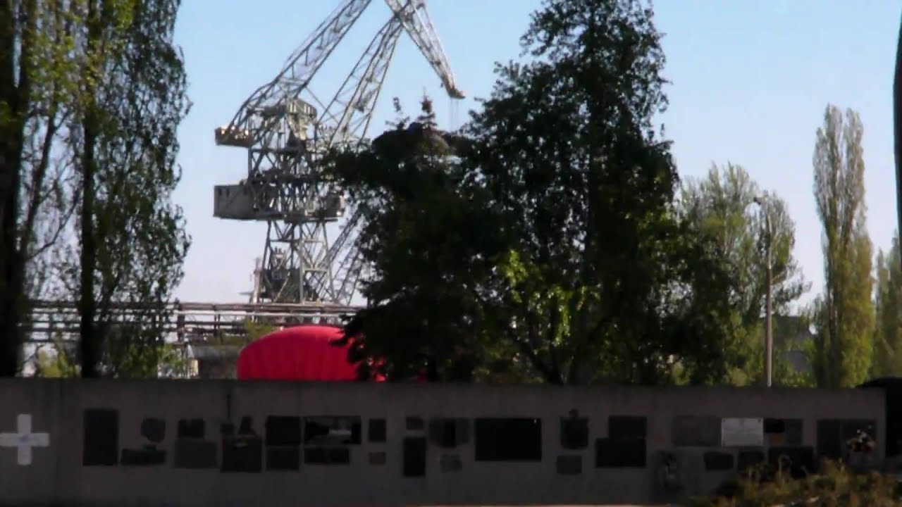 Pierwsze w Polsce skoki spadochronowe B.A.S.E. Diverse Crane Boogie in ...