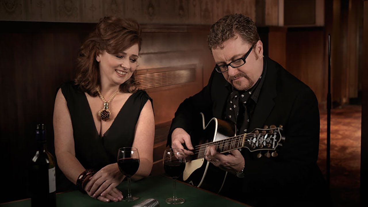 Martin Taylor & Alison Burns – Live from Ropery Hall - YouTube