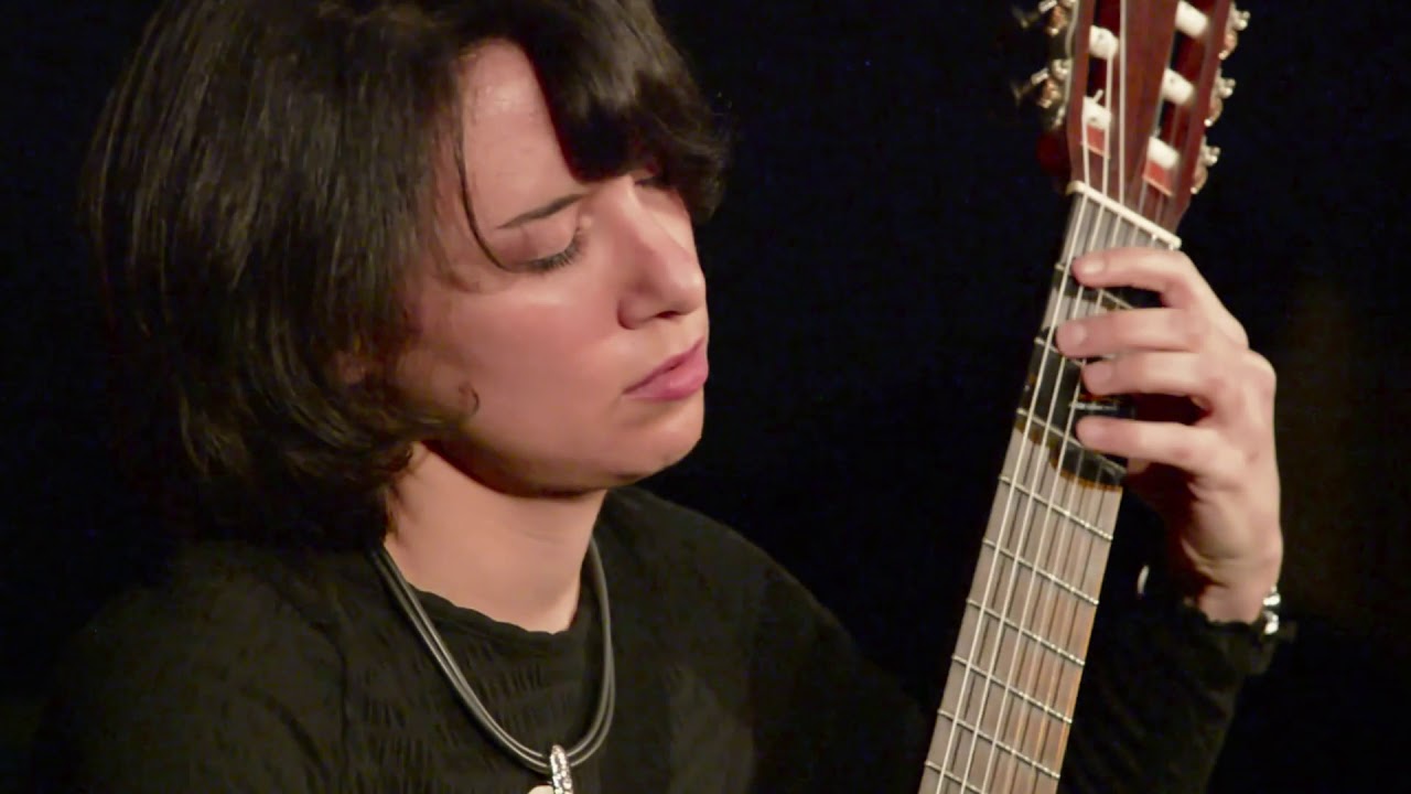 Daniela Rossi plays Introduction and caprice op. 23 by Giulio Regondi ...