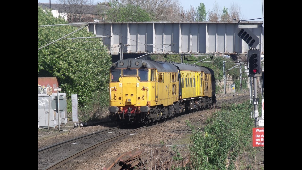 Network rail class 31's Pass through Manors Railway Station - YouTube