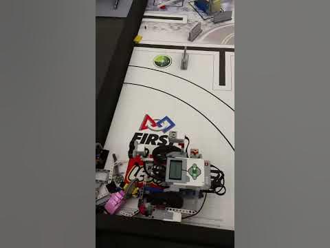 Bolt Bots Robot FLL - YouTube