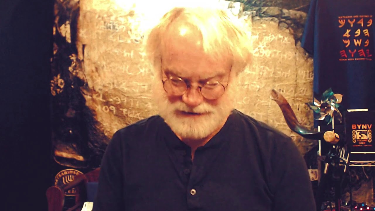 HOW TO WEAR TASSELS TSITSITH PURPLE Natsarim Research Video Lew White ...