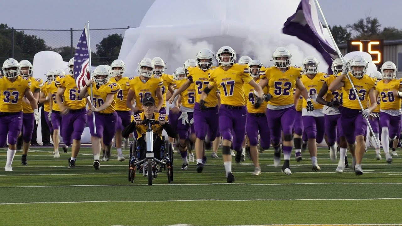 Valley Center Hornets Football vs Arkansas City 10-14-22 Highlights ...