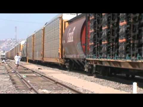 FERROMEX 4659 FSRR 4545 y 4021 - YouTube