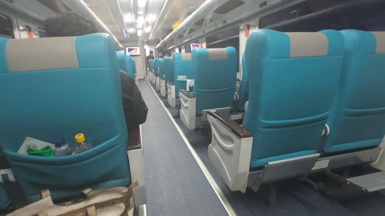 KERETA API BRANTAS (EKSEKUTIF) Pasar Senen - Kediri - YouTube