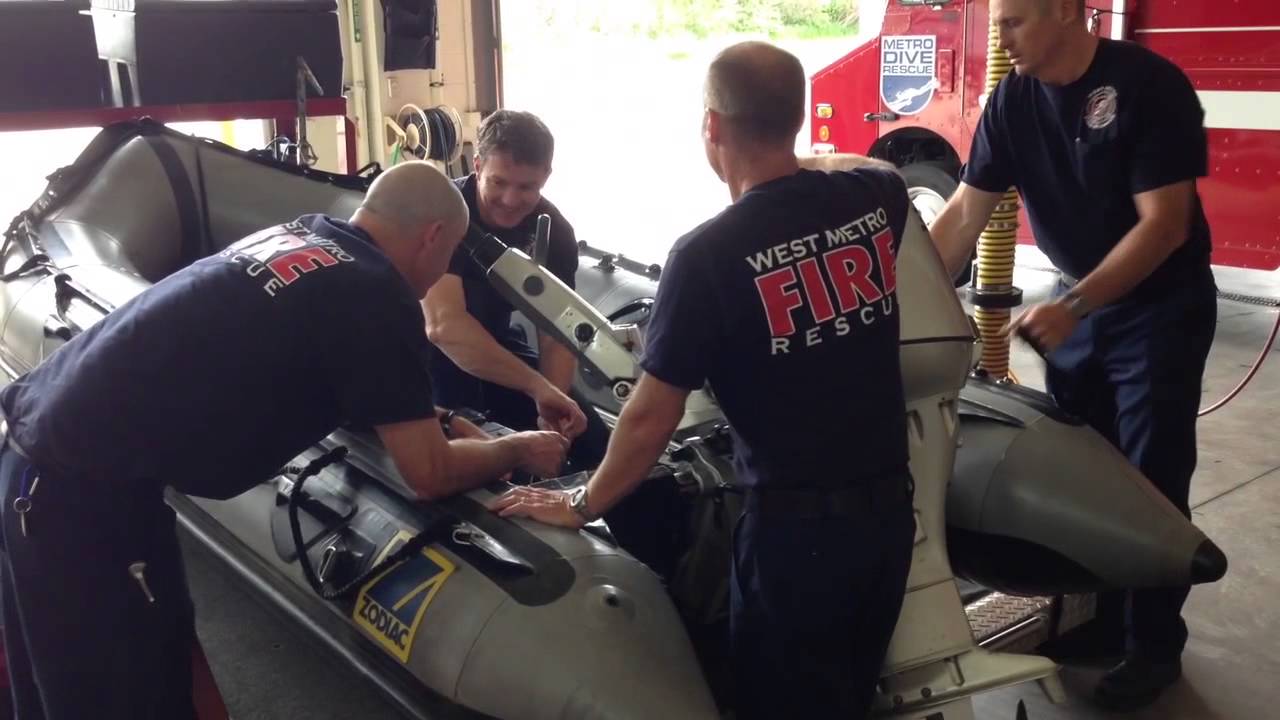 West Metro Fire Rescue Dive Team Prepares for Flooding - YouTube