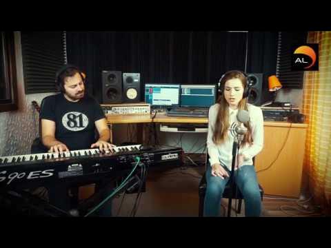 Meliha Imsirovic - Otjeraj tugu Live - YouTube