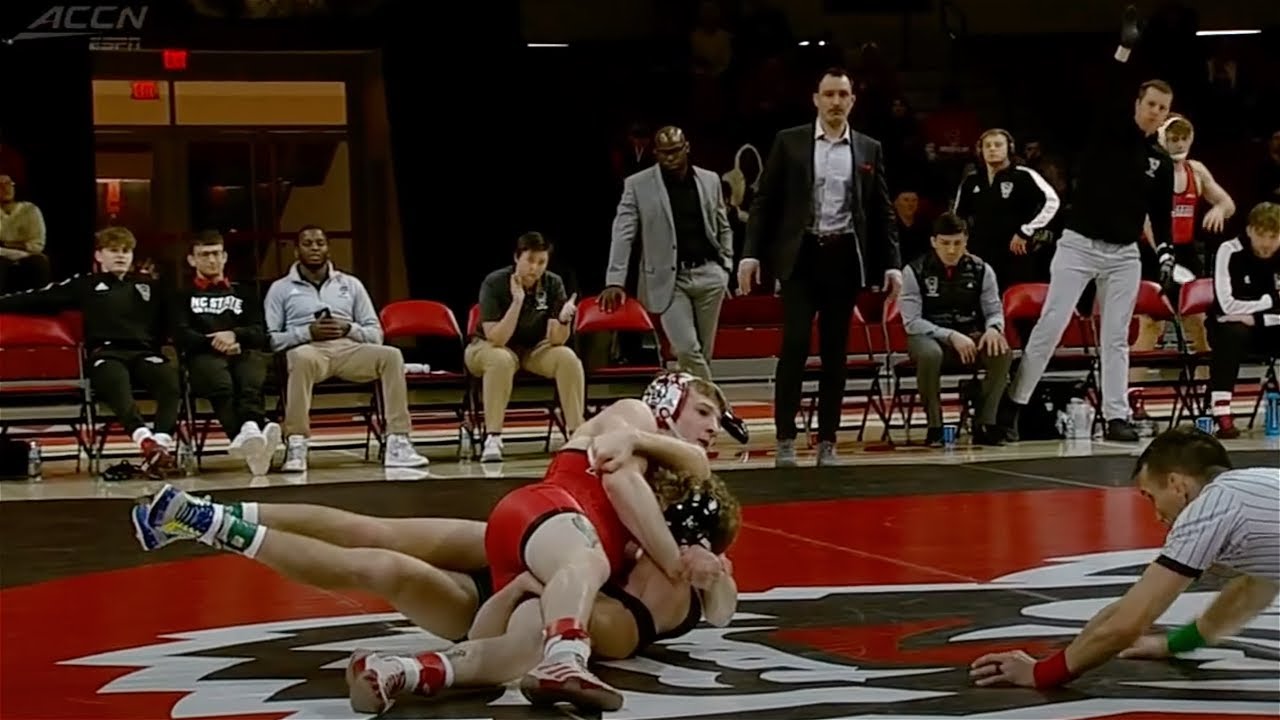 157lbs Ed Scott (NC State) vs Conner Decker (Binghamton) - YouTube