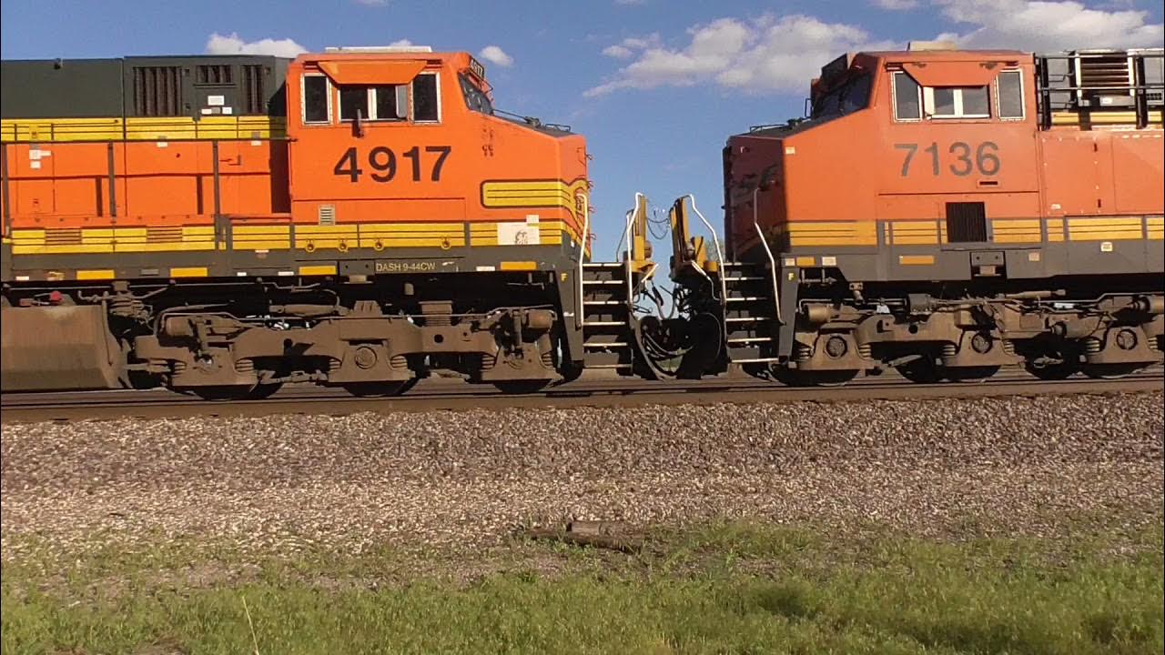 BNSF 4137 at N Will rd, East of Coal City, Il - YouTube