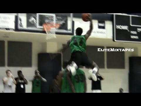 6'0 Carlee Clemons Has BOUNCE! Best Dunker in 2014?? - YouTube