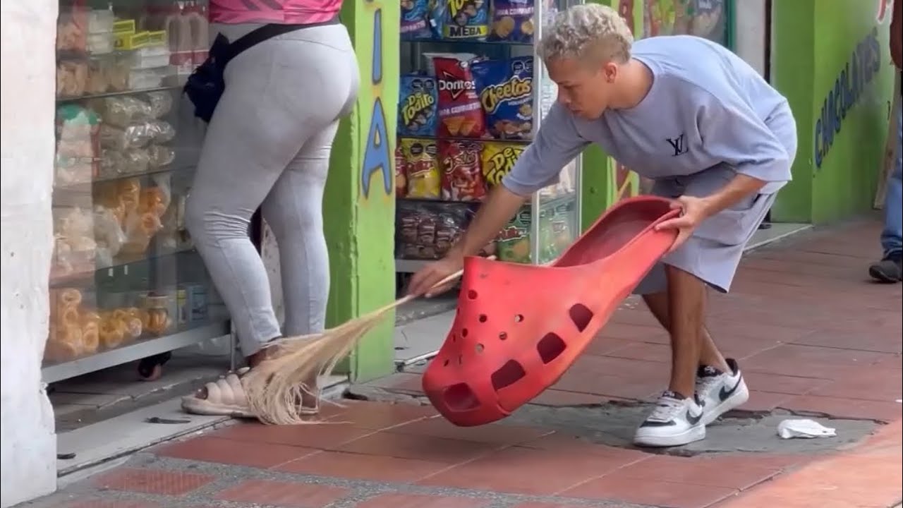 La chancleta 🩴-gigantesca😱 - YouTube