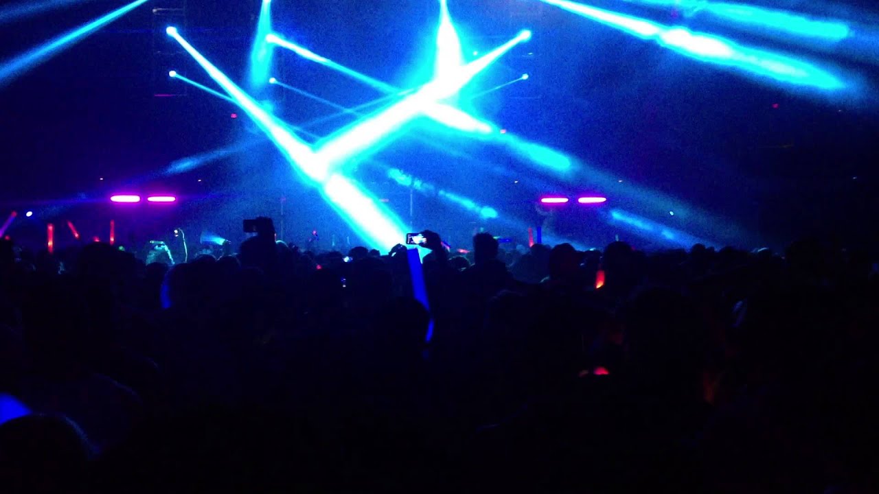 LED NYE OMFG 2013 - San Diego - TJR - Ode To Oi - YouTube