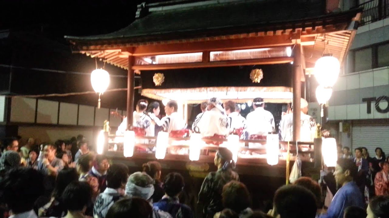 All-night dancing at the Gujo Dance 2012! - YouTube