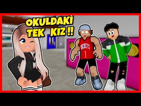 BROOKHAVENDA OKULDAKİ TEK KIZ OLMAK!?😲Bölümler(Roblox Brookhaven Rp)