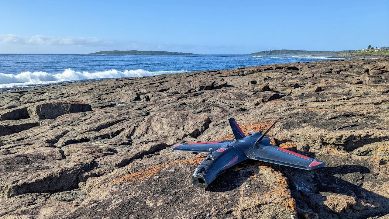 AtomRC Dolphin - FINALLY back at the Coast! (Flight 1 of 3) - YouTube