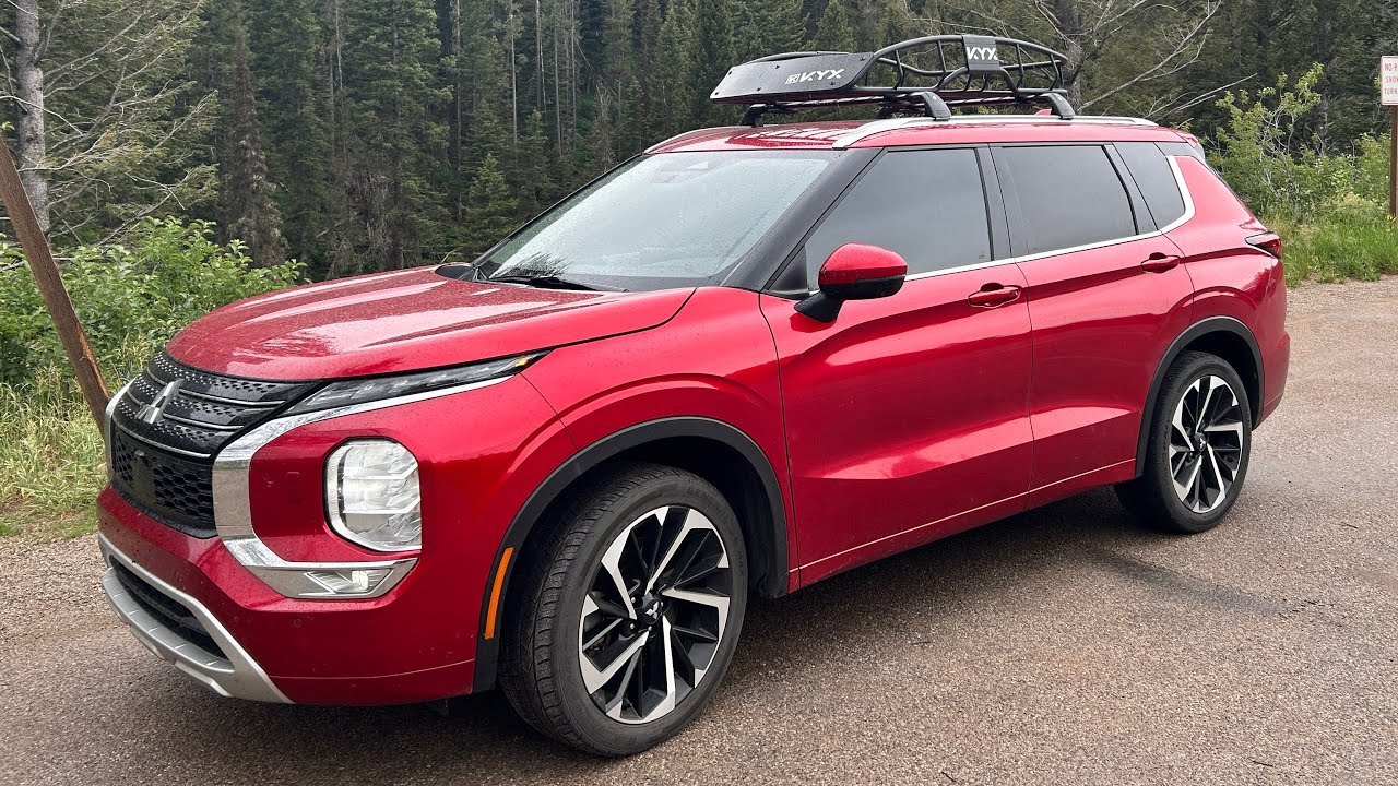 2022+ Mitsubishi Outlander Oil change EASY! - YouTube