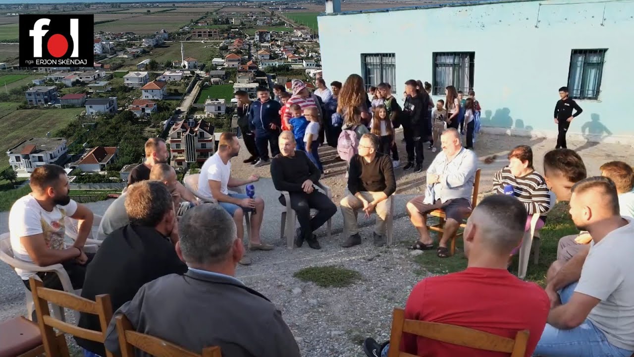 “Nuk do lejojmë votime në fshat! Na keni lënë mes fekaleve, na mbyllni ...