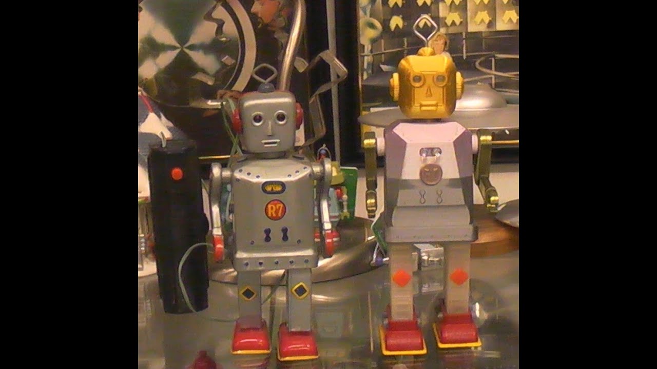 Demo of the 3d printed R7 "1950's Flashy Jim" robot. Build video coming ...