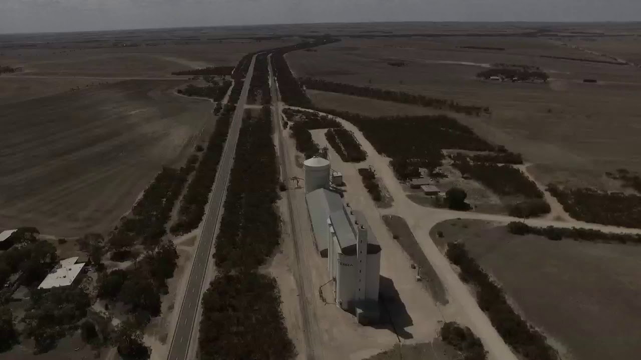 Eyre from the air - drone footage of Murdinga Grains Silos following ...