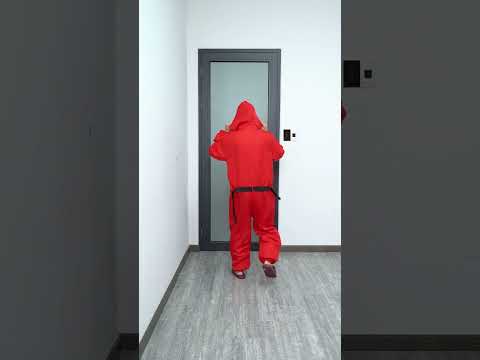 Ran into the door and turned into bubbles 🎈#funny #vfx #shorts