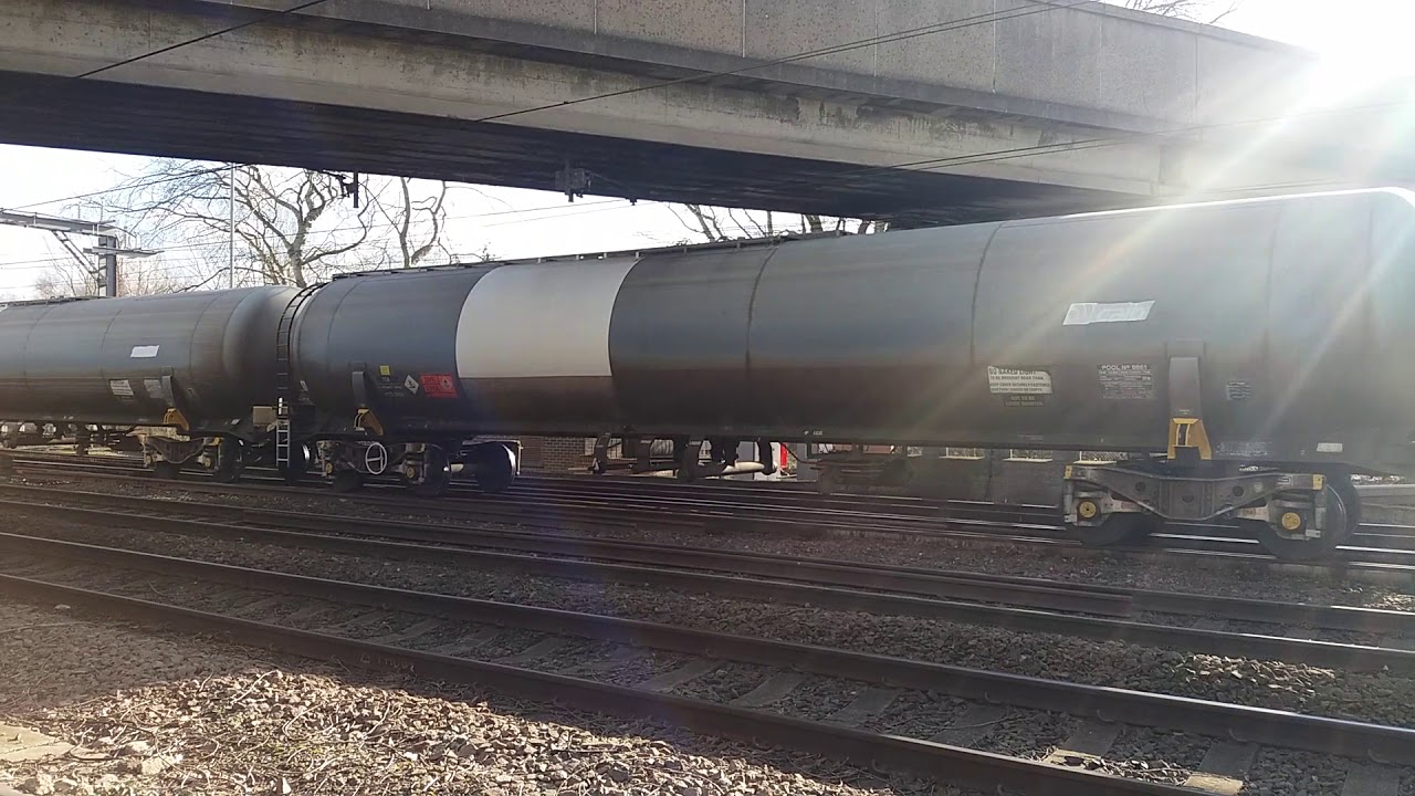 (GBRf 66703 Doncaster PSB) Hauling Tanks Out Of Crown Point Norwich ...